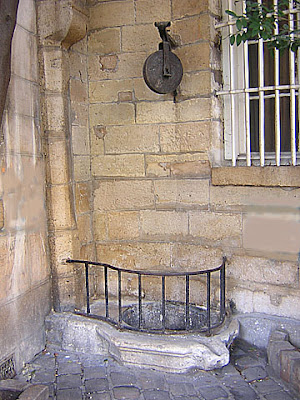 Paris : Cour de Rohan, voyage immobile à travers l'Histoire - VIème ...