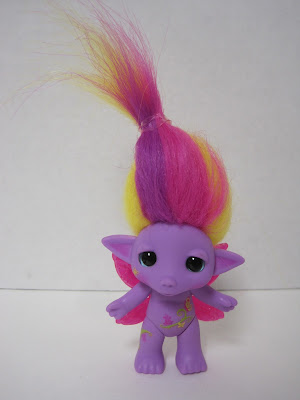 Never Grow Up: A Mom's Guide to Dolls and More: Toy Review: The Zelfs