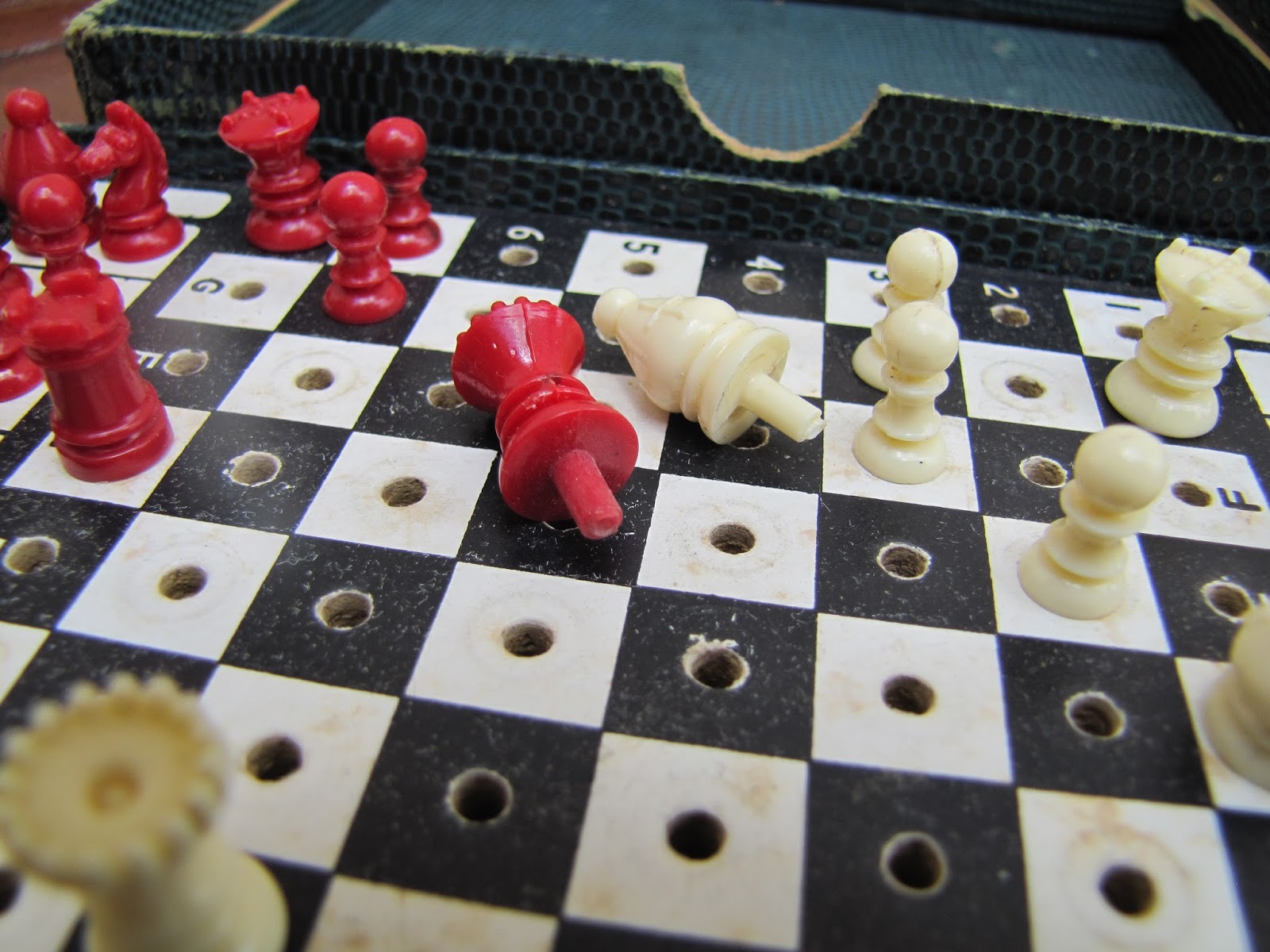 House of Martin Chess Set - Kenya Chess Masala