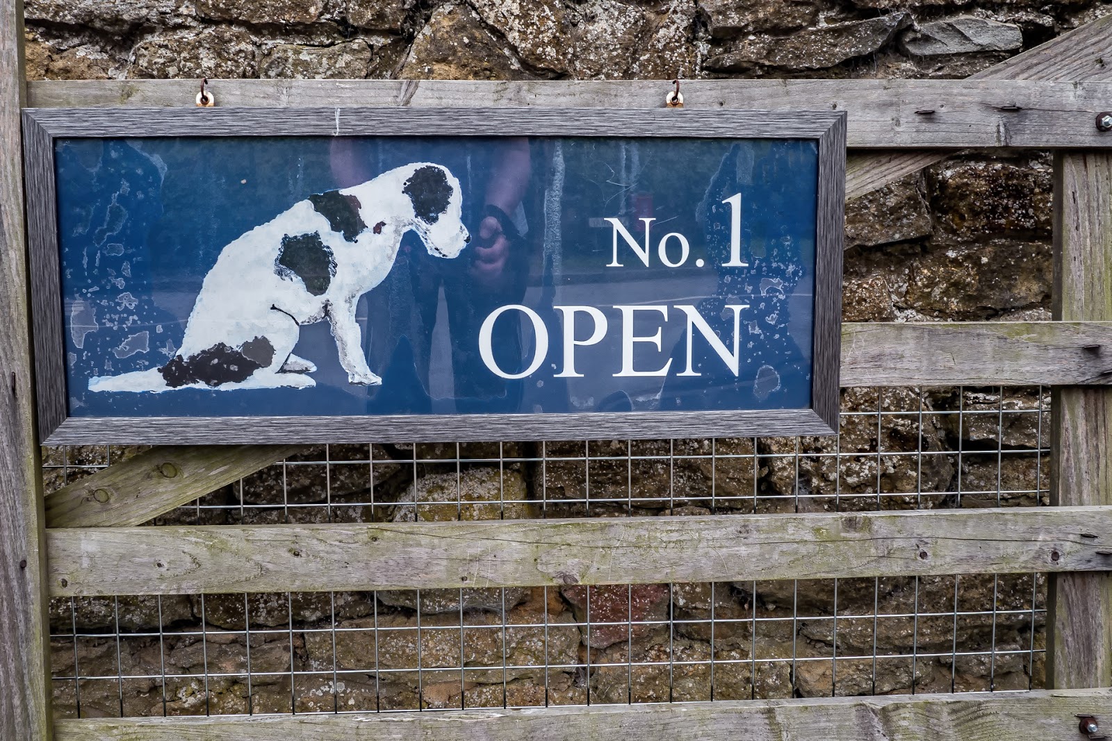 Lincolnshire Cam: Tealby village in Lincolnshire. (2 of 4)