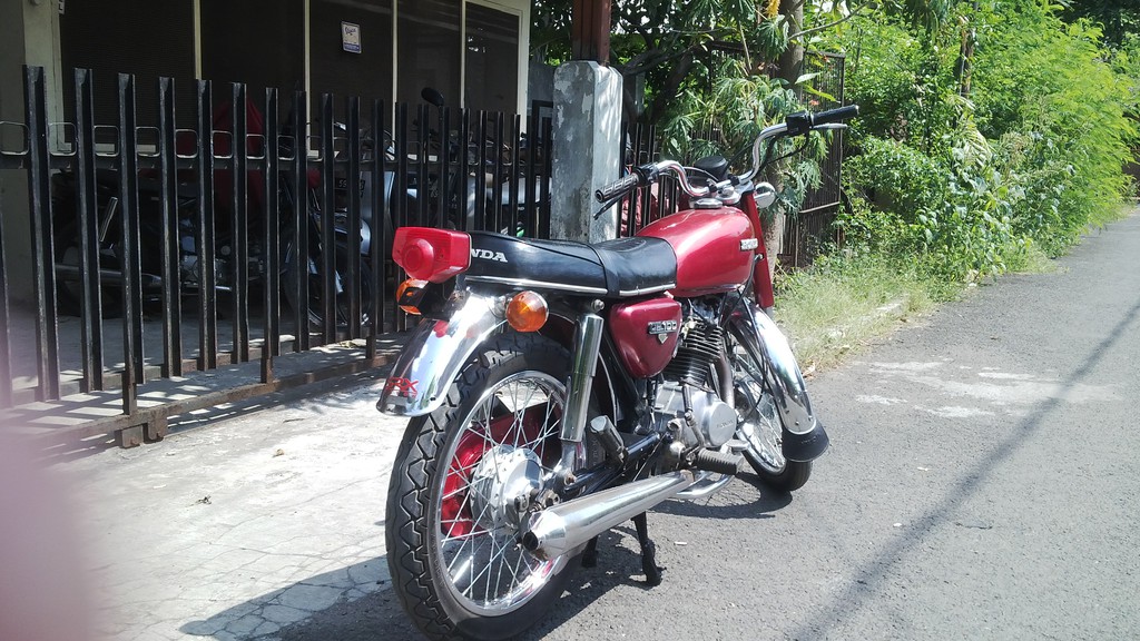 Dijual Honda CB 100 1973 - JAKARTA - LAPAK MOBIL DAN MOTOR BEKAS