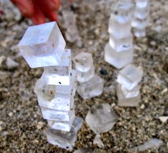 Incredible Shaped Cubes Of Salt - Art'einsky