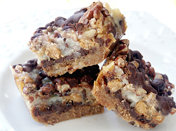 Kitchen Full of Sunshine: 5 Layer Bars