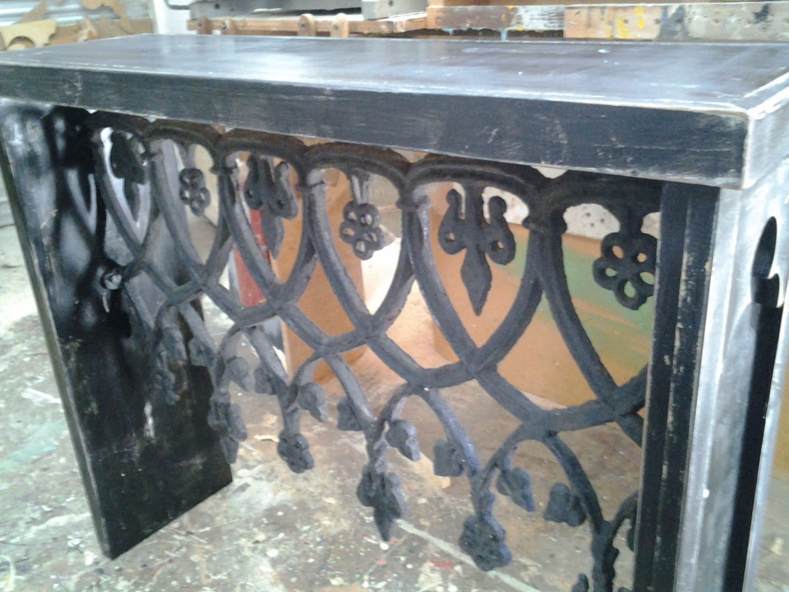 Sofa Table made with iron cresting