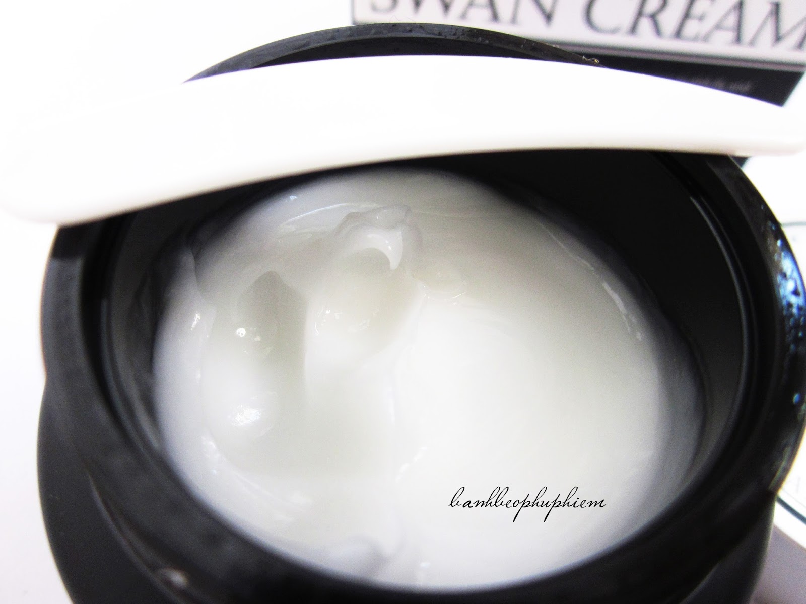 #43 REVIEW *** SWANICOCO EXTRA HYDRATING SWAN CREAM - Bánh Bèo Phù Phiếm