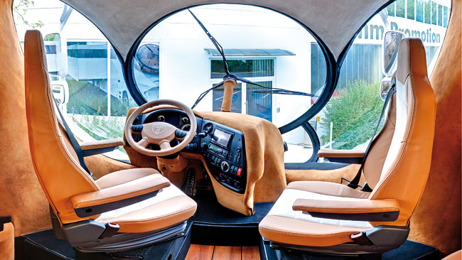 If It's Hip, It's Here (Archives): King Of The Road, Fit For A King ...