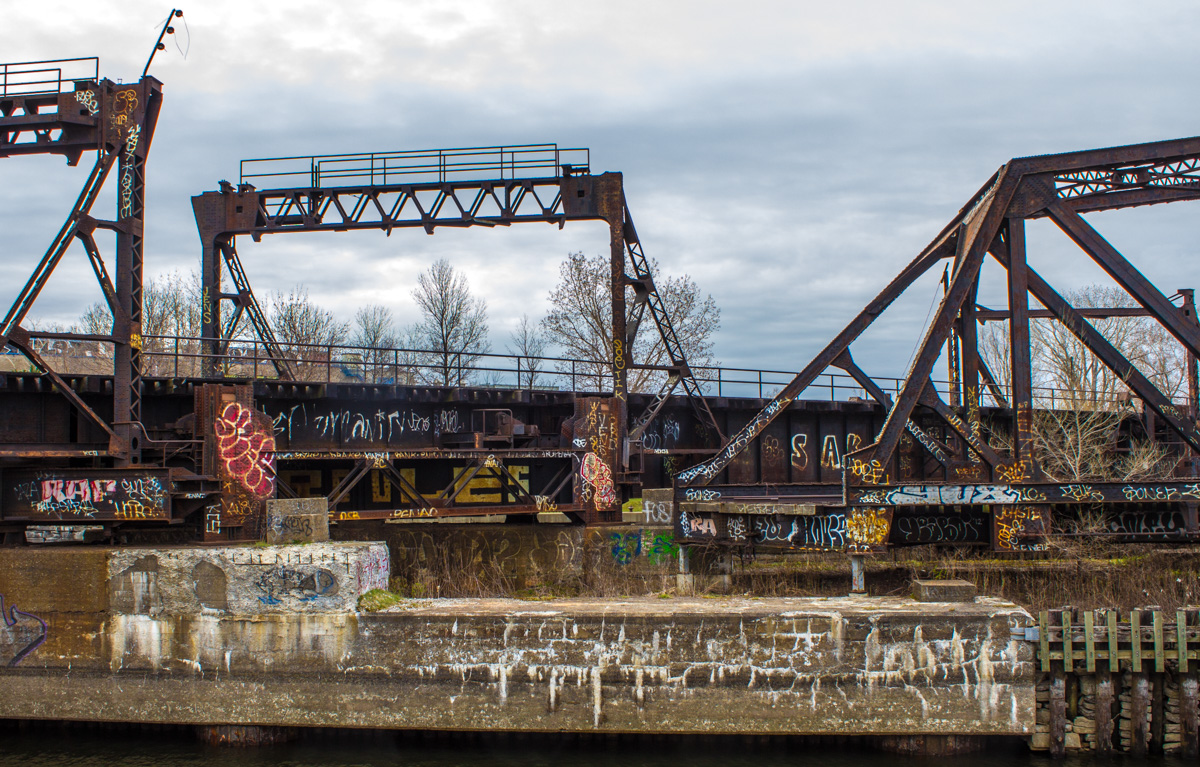 wcs: Railroad bridge number two