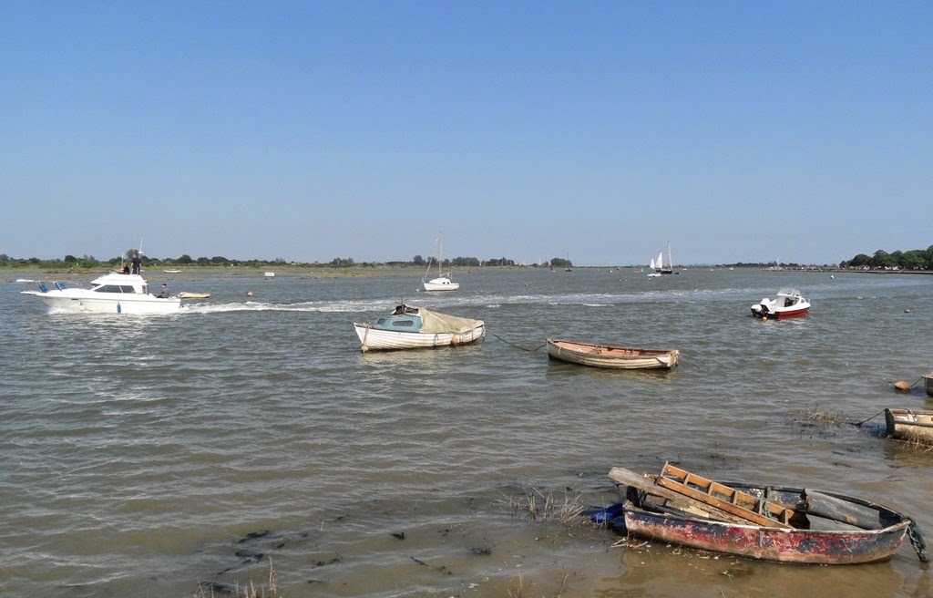 Louise Dawson Design: Out and about around Maldon Promenade Park