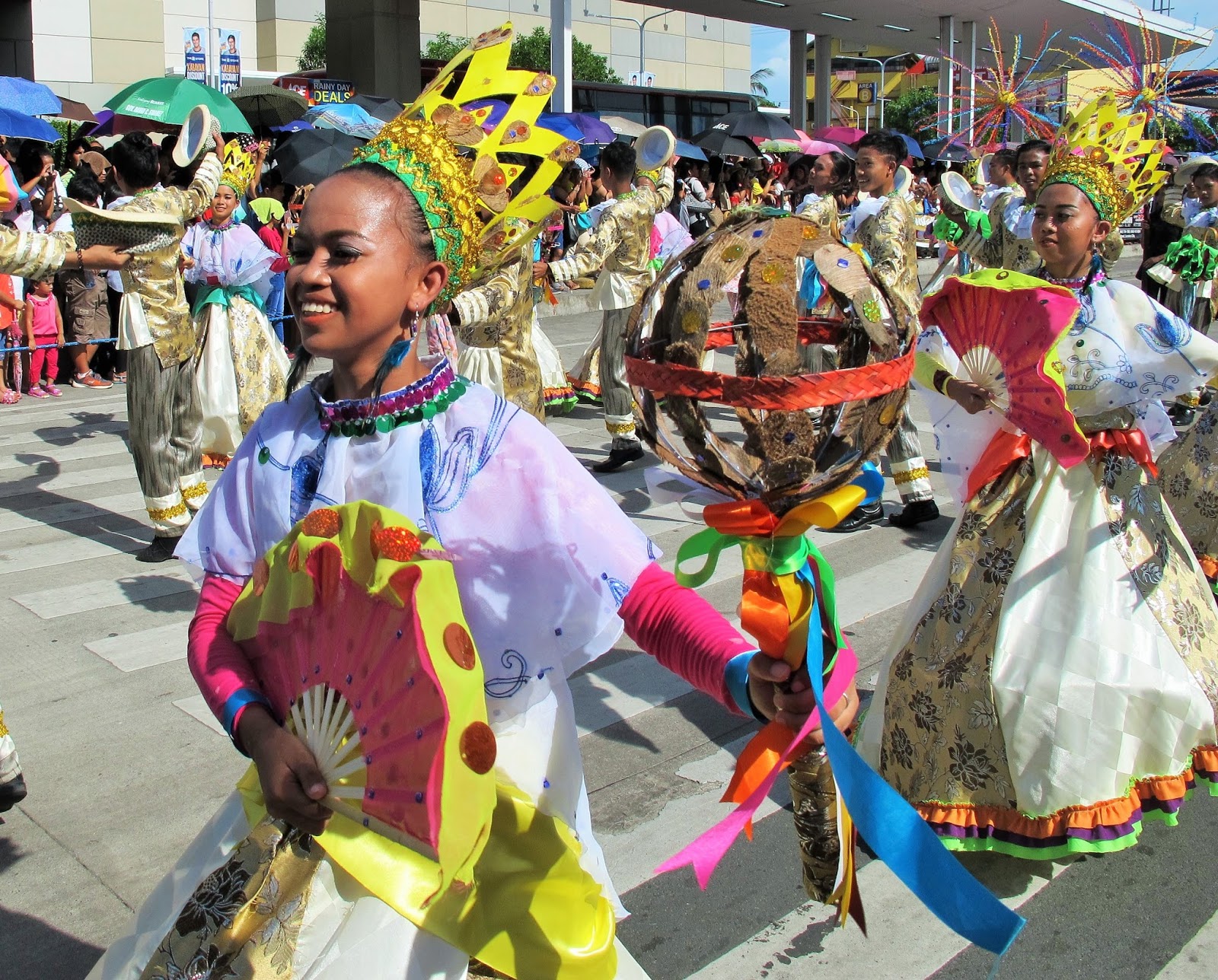 Gridcrosser: Coconut Creativity: Spectacles and Festivity at Quezon’s ...
