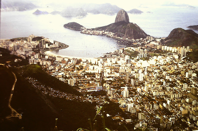 Color Snapshots Show Everyday Life in Rio de Janeiro in the 1970s ...