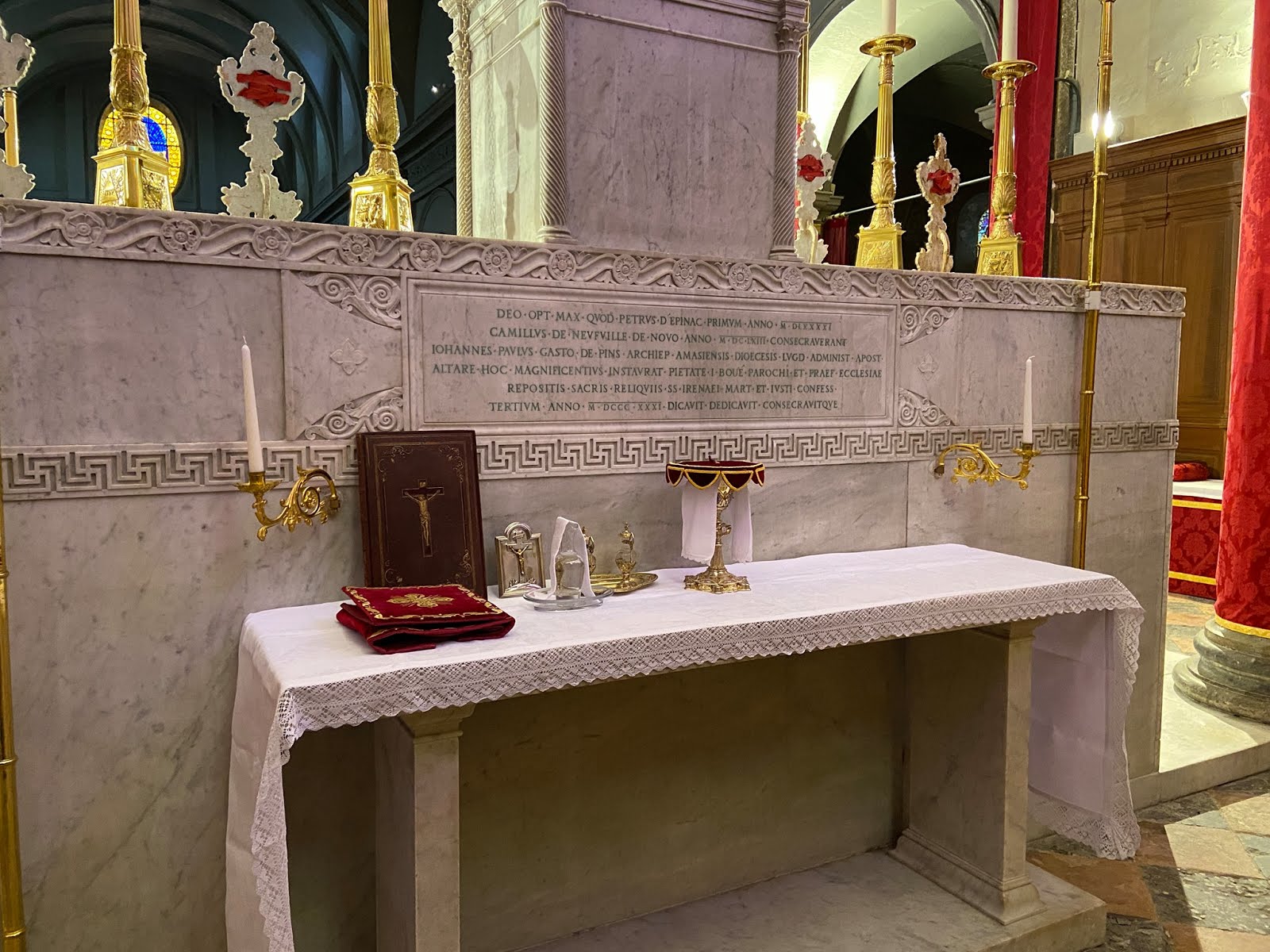 Ceremonial Variations of the Solemn Mass in the Rite of Lyon ...