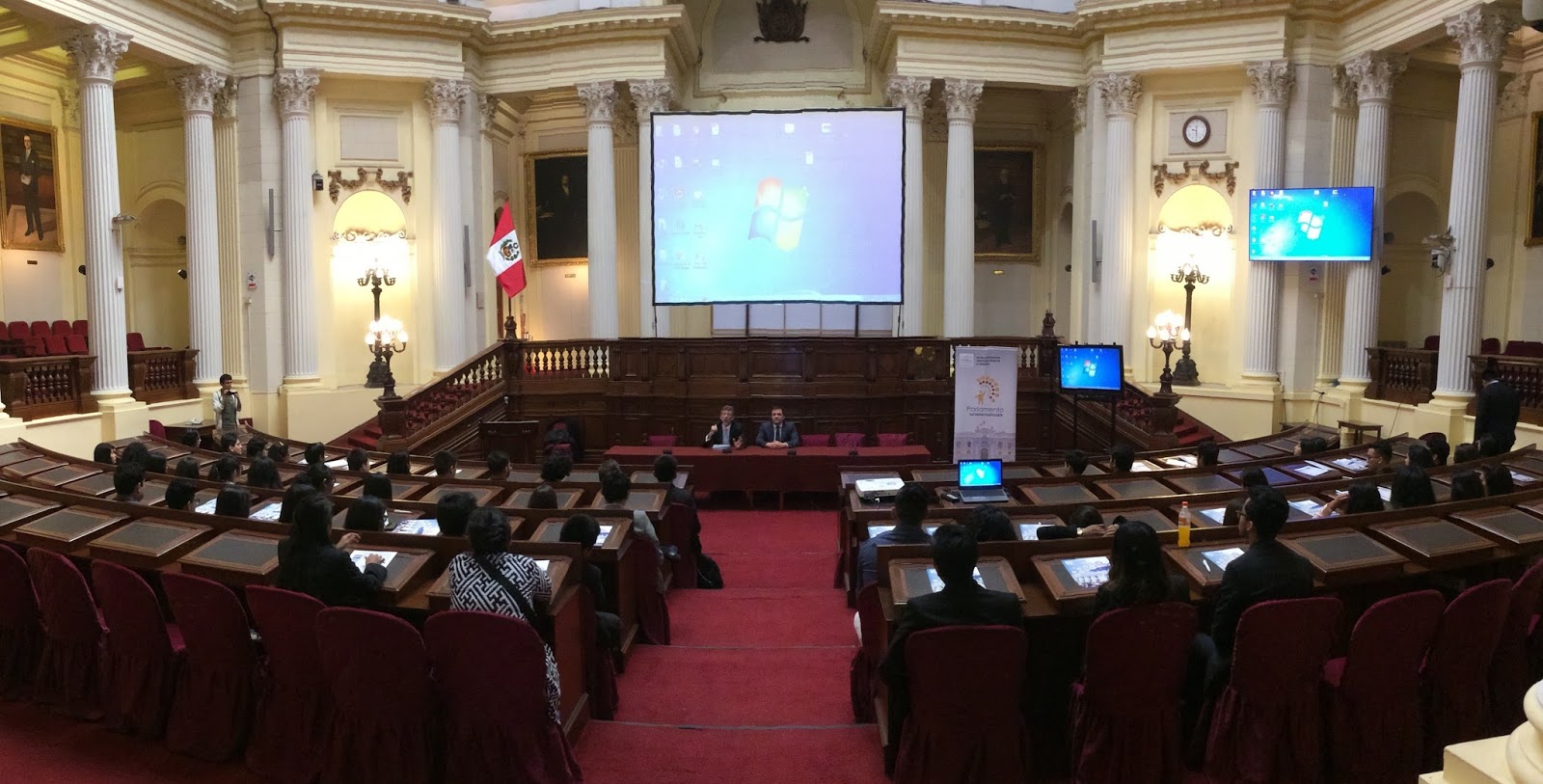Parlamento Universitario en el Congreso de la República