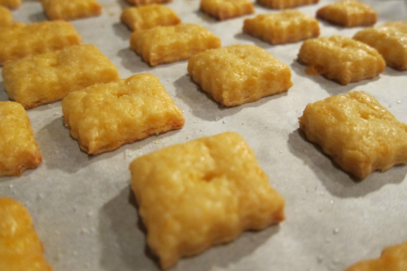 NOVA Frugal Family: Homemade Cheese It Crackers