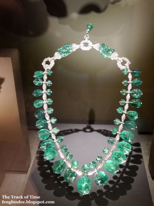 National Museum of Natural History - Hope Diamond | The Track of Time