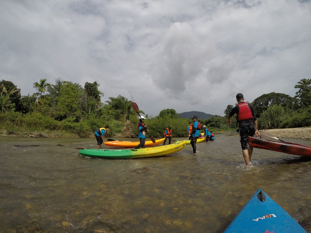 TRAVELOG: KAYAK SUNGAI BALING : ouhhhh Kayak Santai 18 km, Kepuasan Tip ...