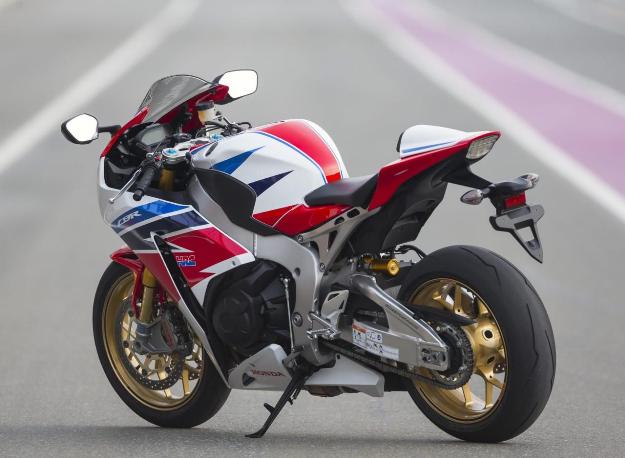 Spesifikasi dan harga Honda CBR1000RR SP