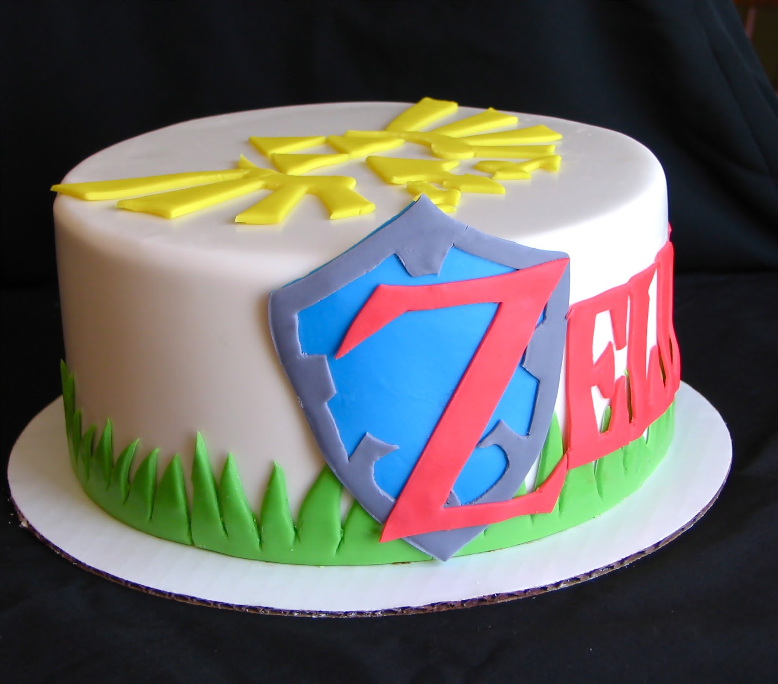 My Cakes, Creations, and More: Legend of Zelda Cake