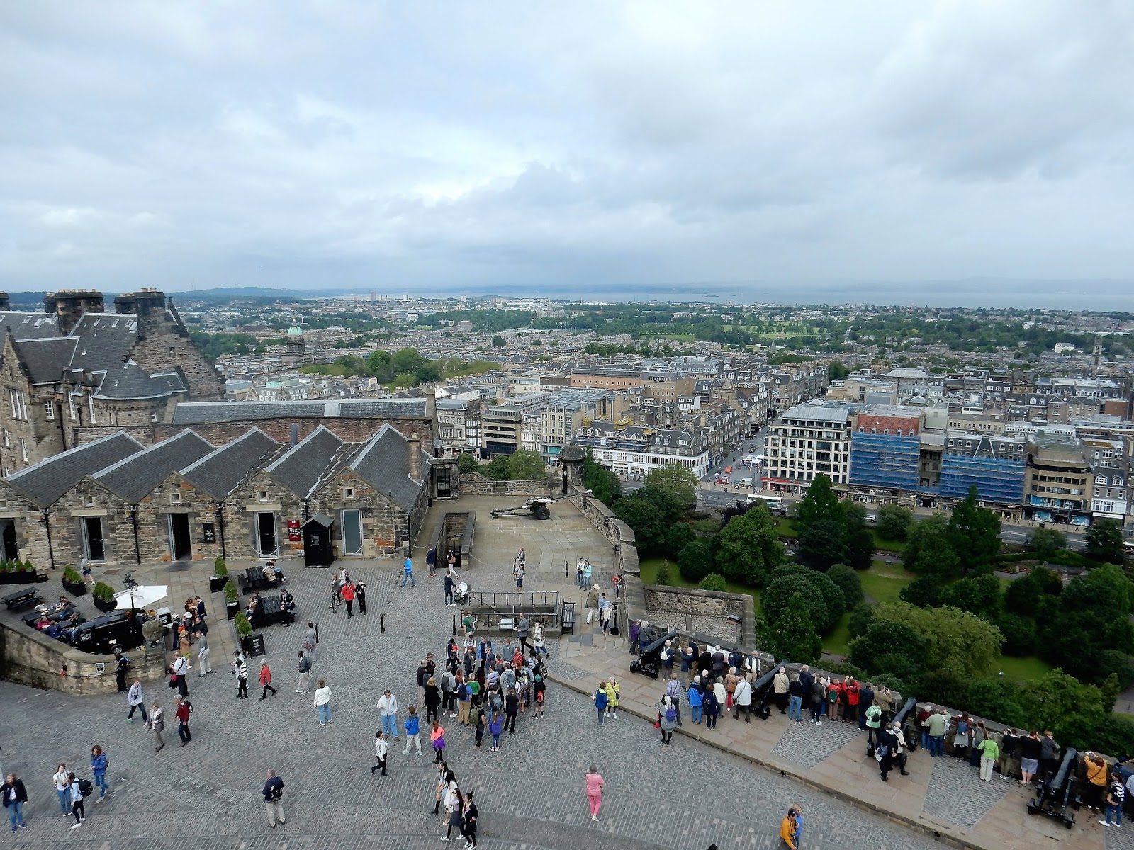 My Travel Blog: Visiting Edinburg, Scotland