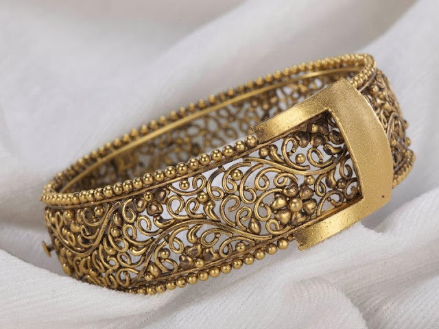 Antique Bangle | Gold bangles indian, Bangles jewelry designs, Gold bangles