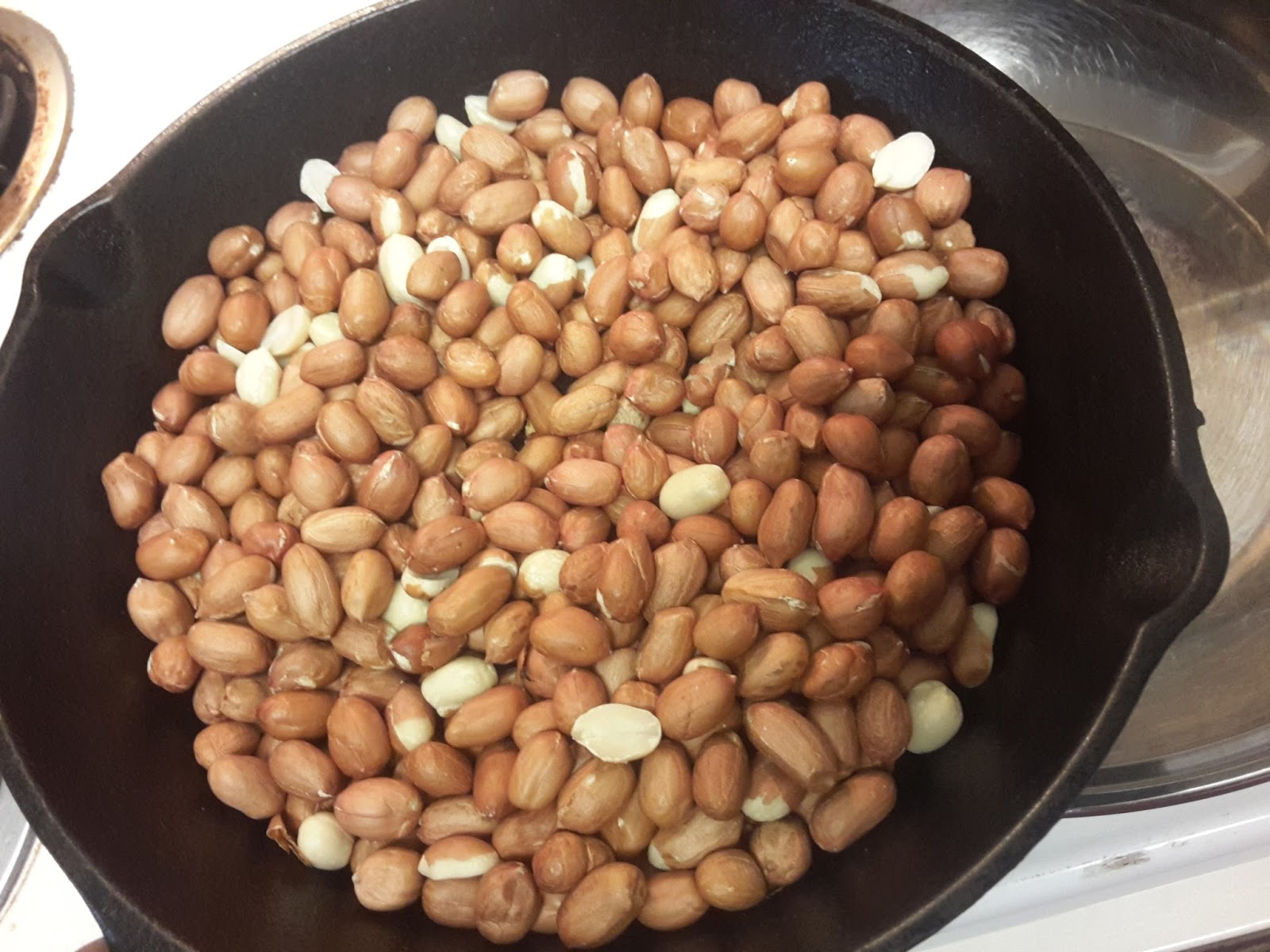 കഞ്ഞീം കറീം ....: kappalandi varuthathu - Roasted Ground Nuts