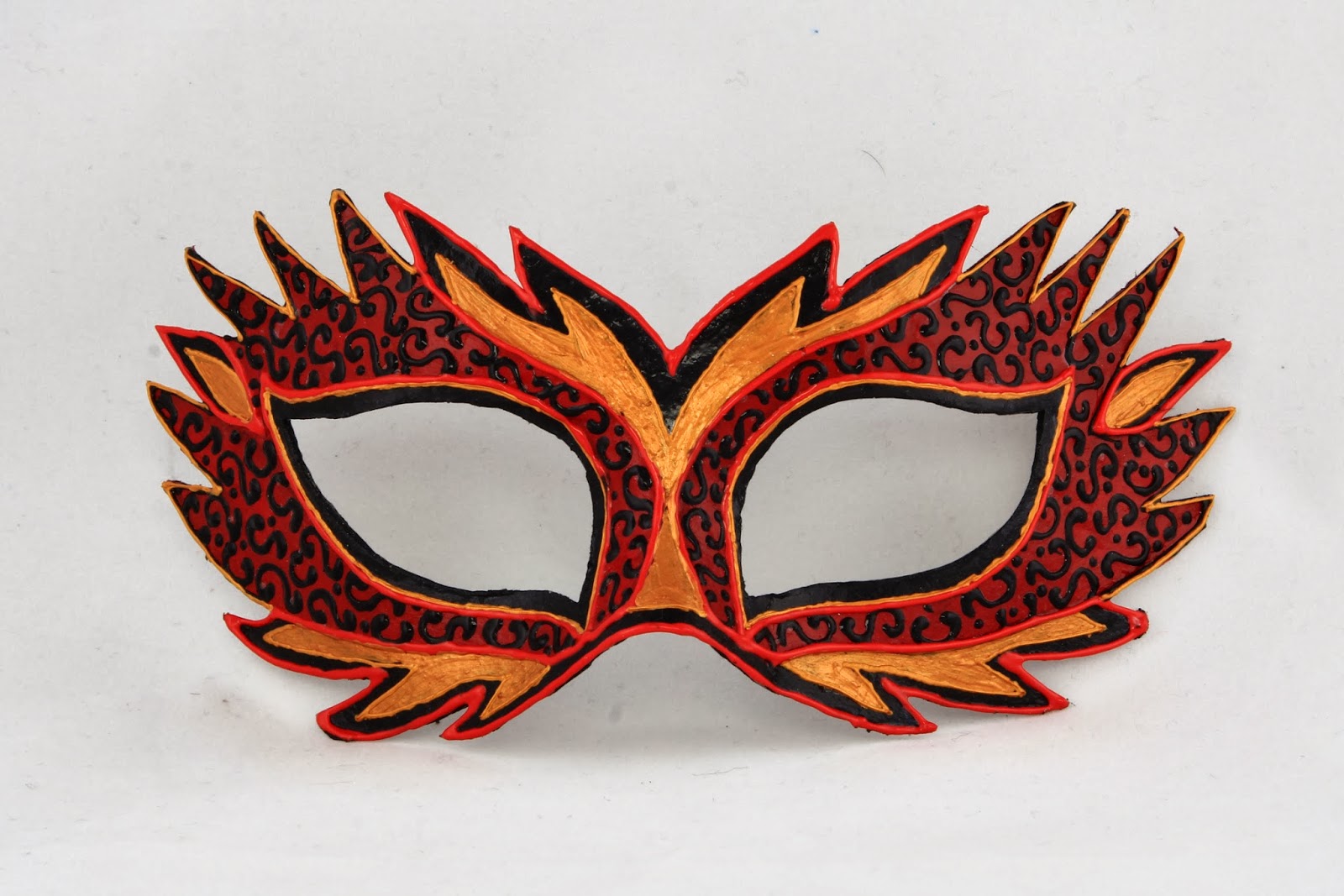 Zamaskowana: Burning eyes & Burning man czyli maski na bal