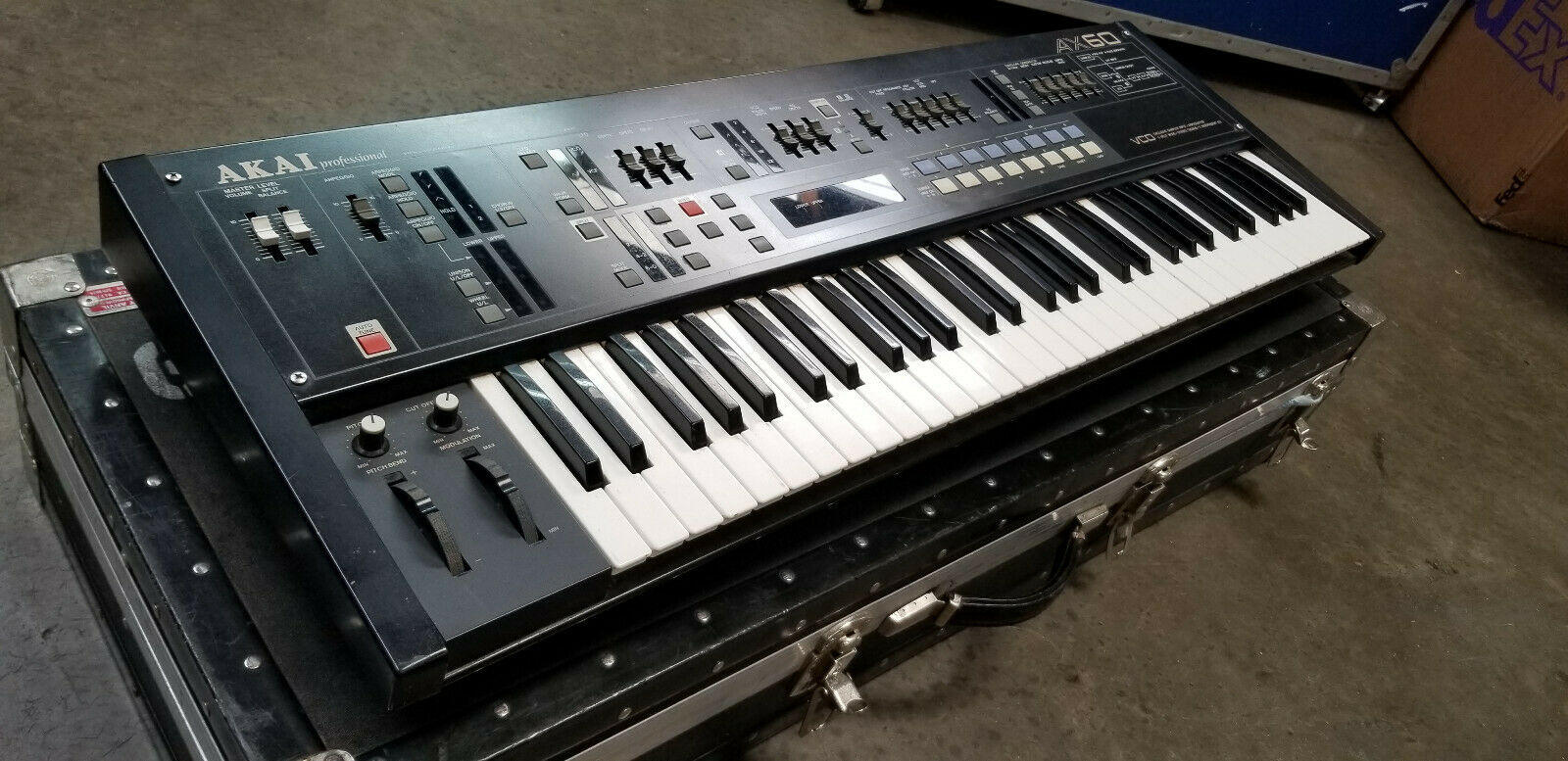 MATRIXSYNTH: Akai AX 60 Vintage Analog 6-Voice Programmable Polyphonic ...