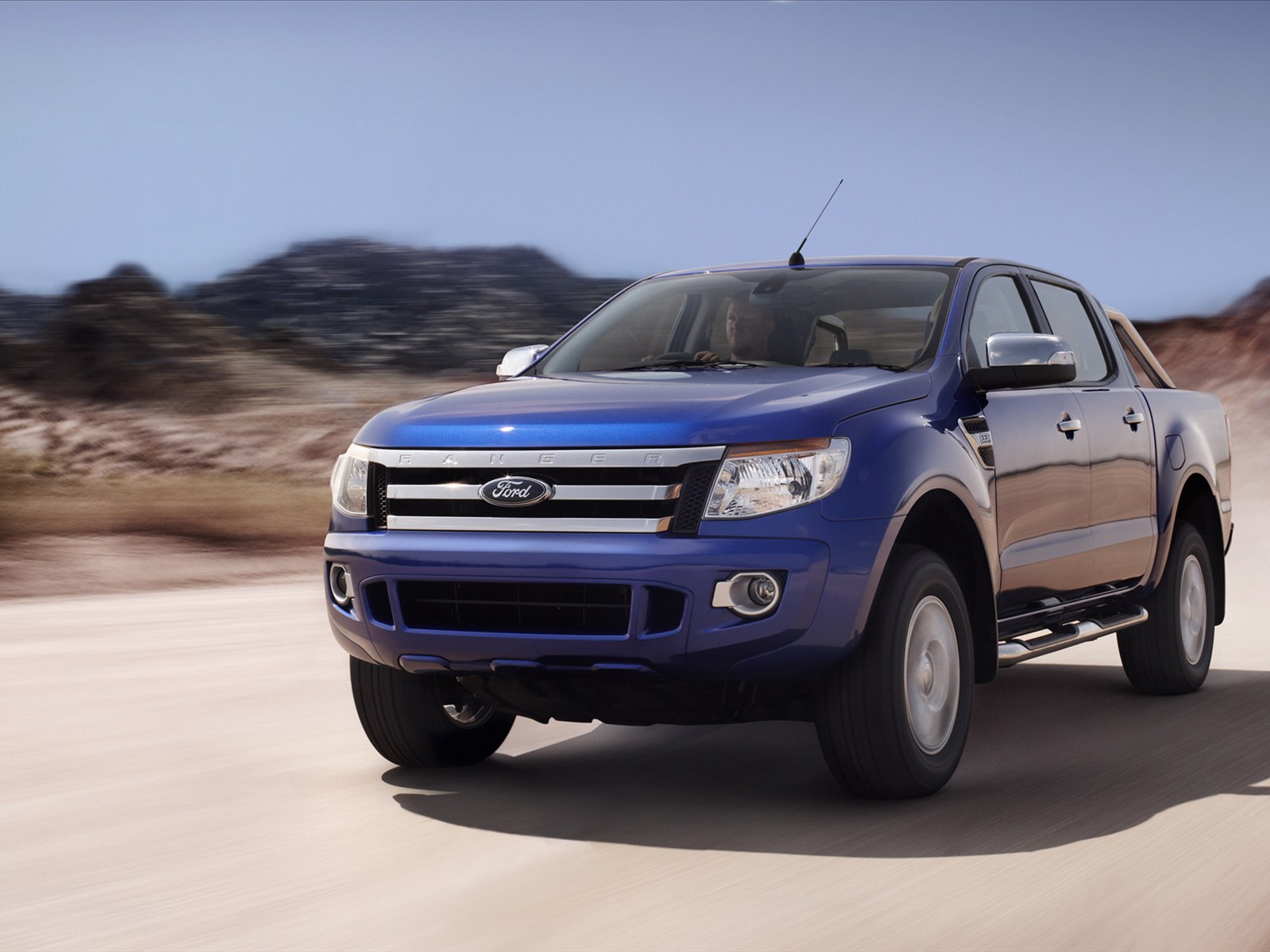 goautobots: Ford Ranger 2011