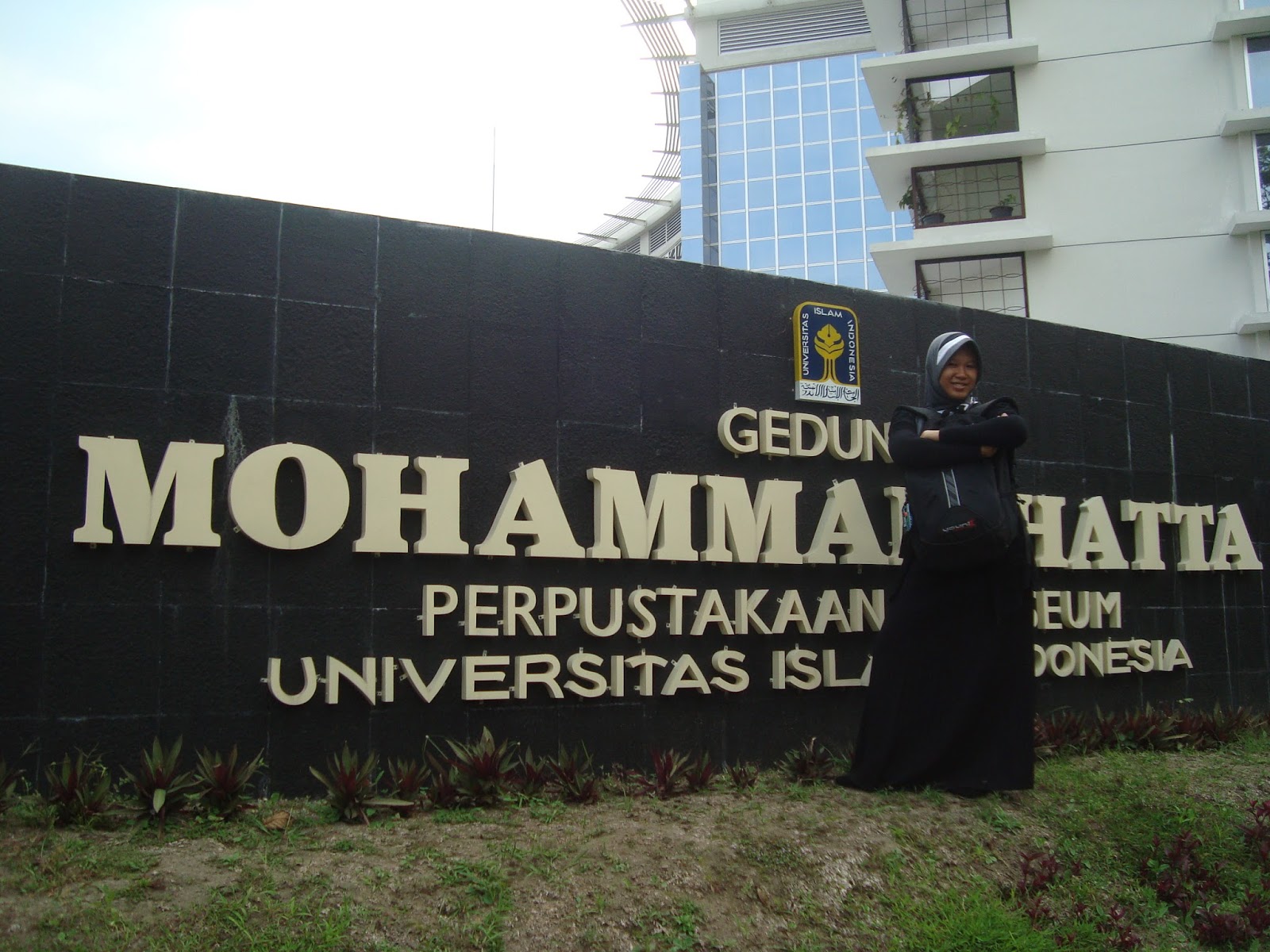 Intan Nur Permadi Sari: PERPUSTAKAAN UII YOGYAKARTA