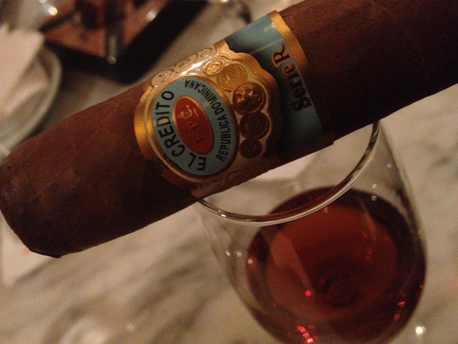 Cigarros Habanos: La Fuma del Puro, nuevo libro