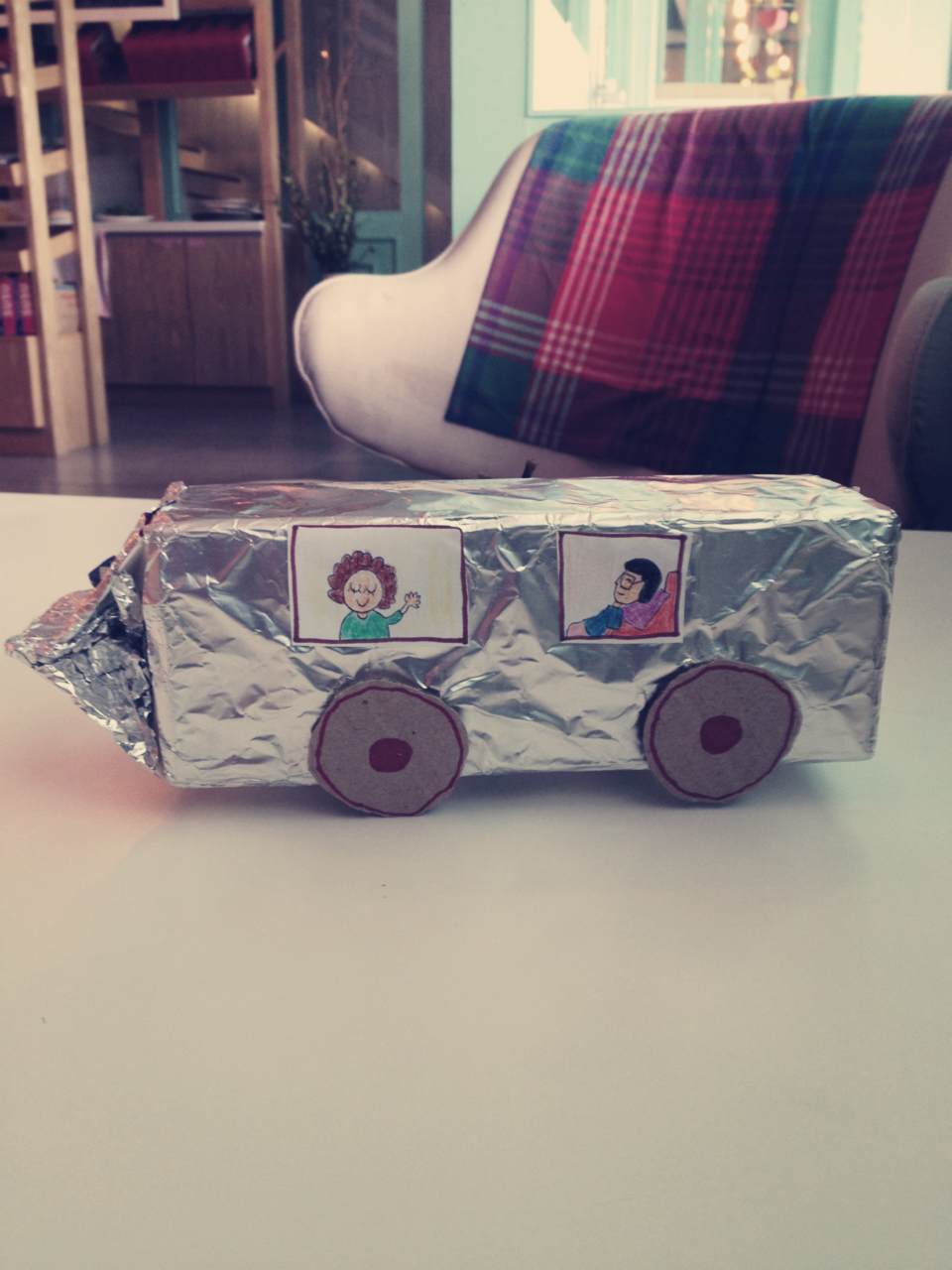 Le Moon - All Things Lovely: Milk Carton - Bus
