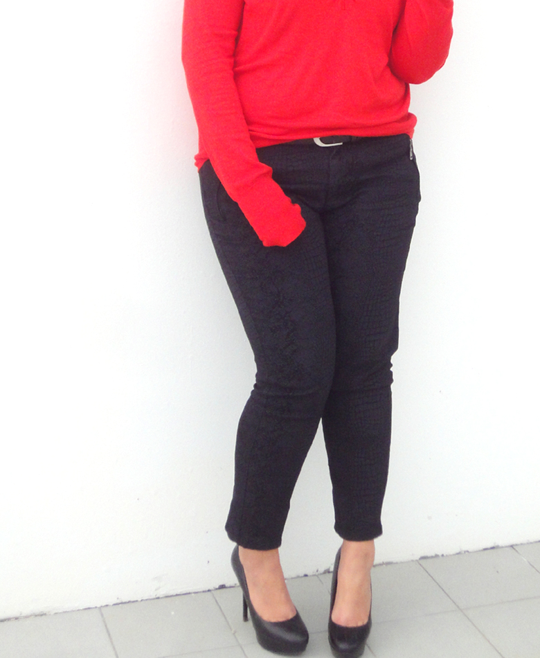 De serpiente... | Snake Pants - II ~ vistetequevienencurvas