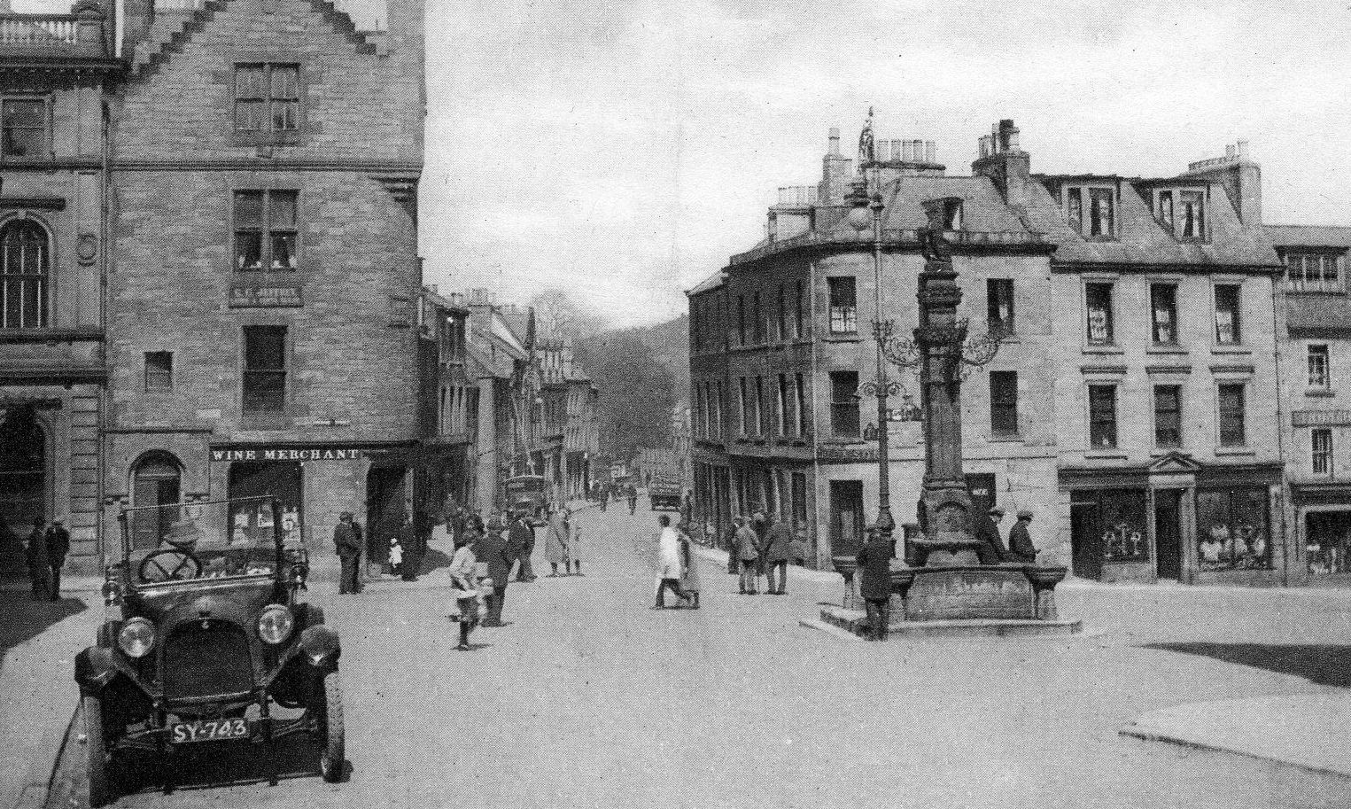 Tour Scotland: Old Photograph Market Square Jedburgh Scotland