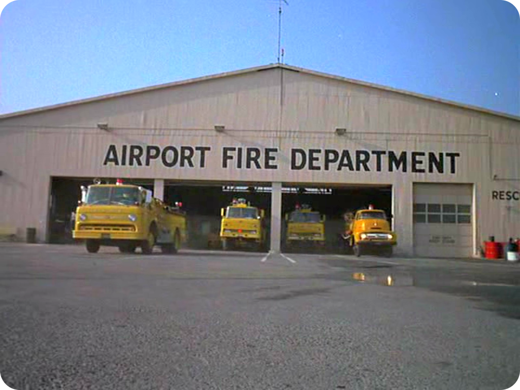 Misfit Robot Daydream: The Hardy Boys/Nancy Drew Mysteries -The ...