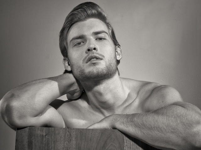 Mario Škarić by Hudson Wright | Homotography