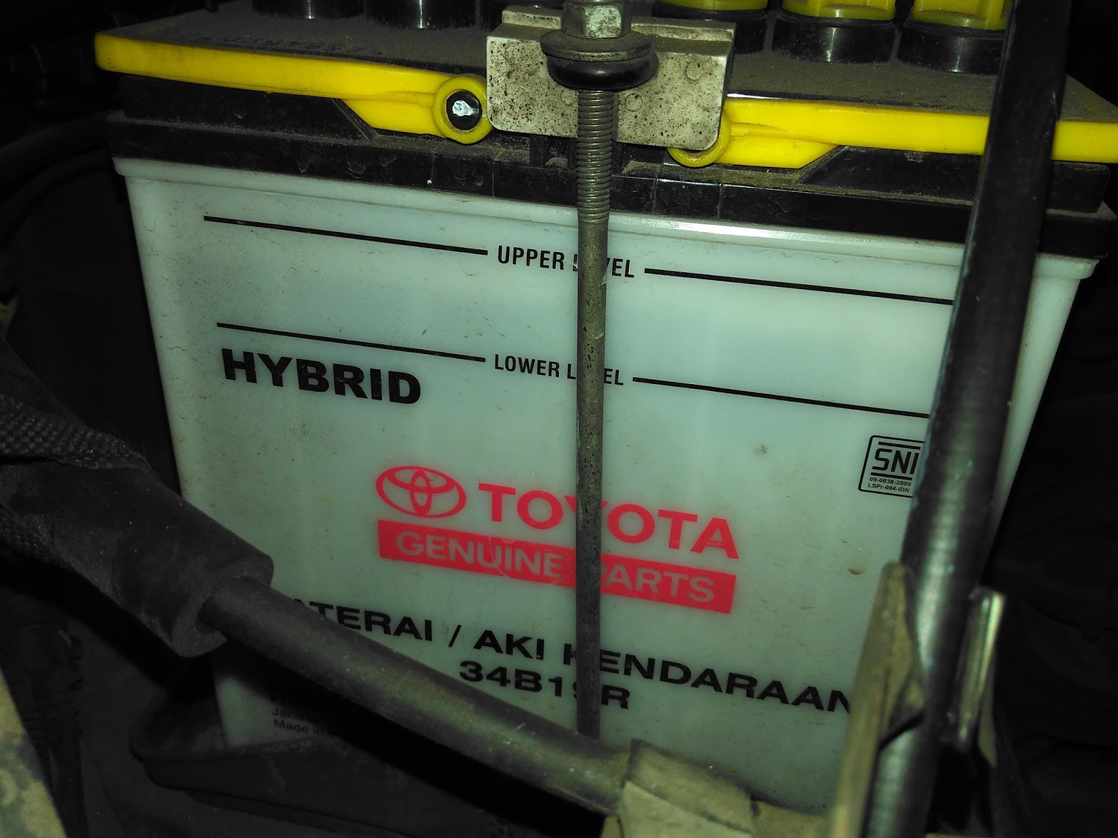 Cara Tepat Mengenali Jenis Accu Mobil dan Cara Perawatannya - Ind Toyota