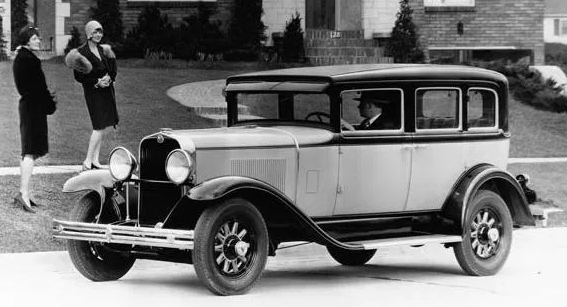 Car Style Critic: General Motors' Companion Cars (2): Oldsmobile and Viking