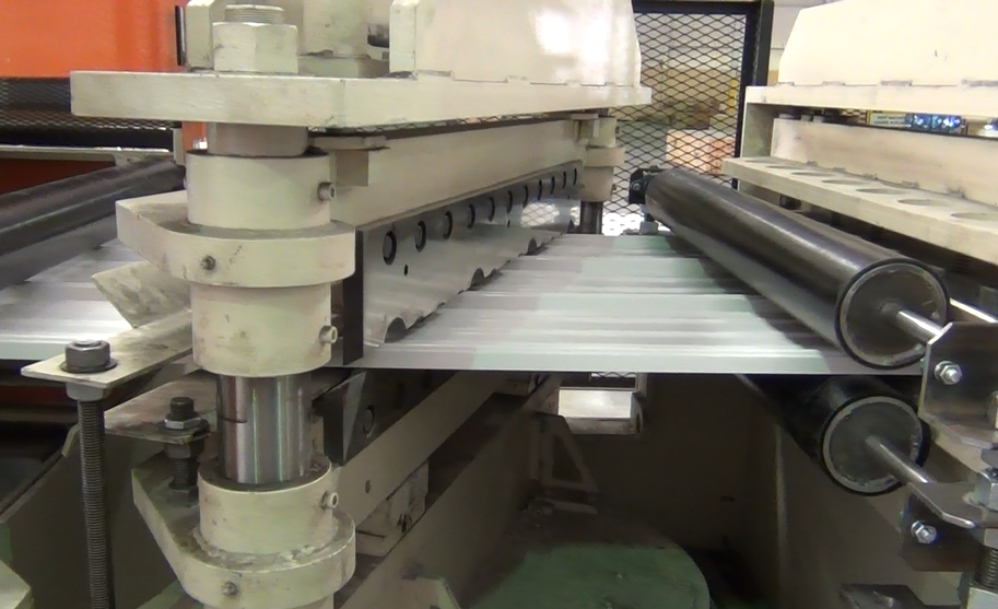 The Bradbury Group: The advantages of cutting gable ends with an inline ...