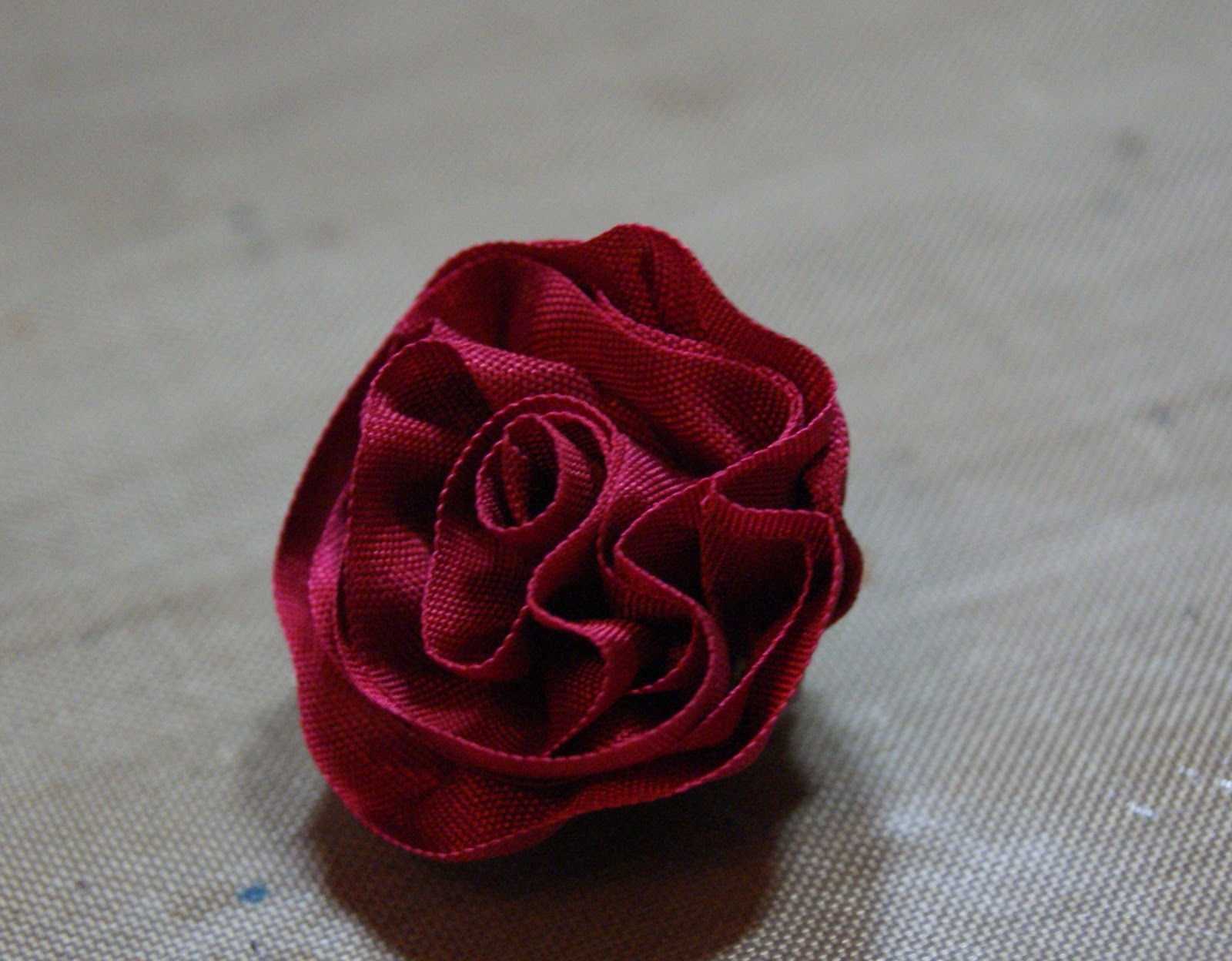 PartiCraft (Participate In Craft): My Ribbon Flower Tutorial