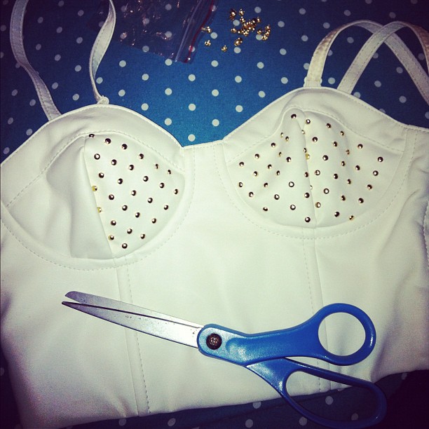 diy: studding leather bra-let | Raven's Wing