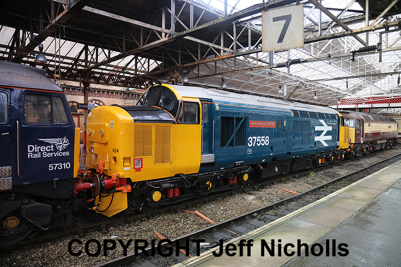 ALONG WINWICK LINES: December 2016