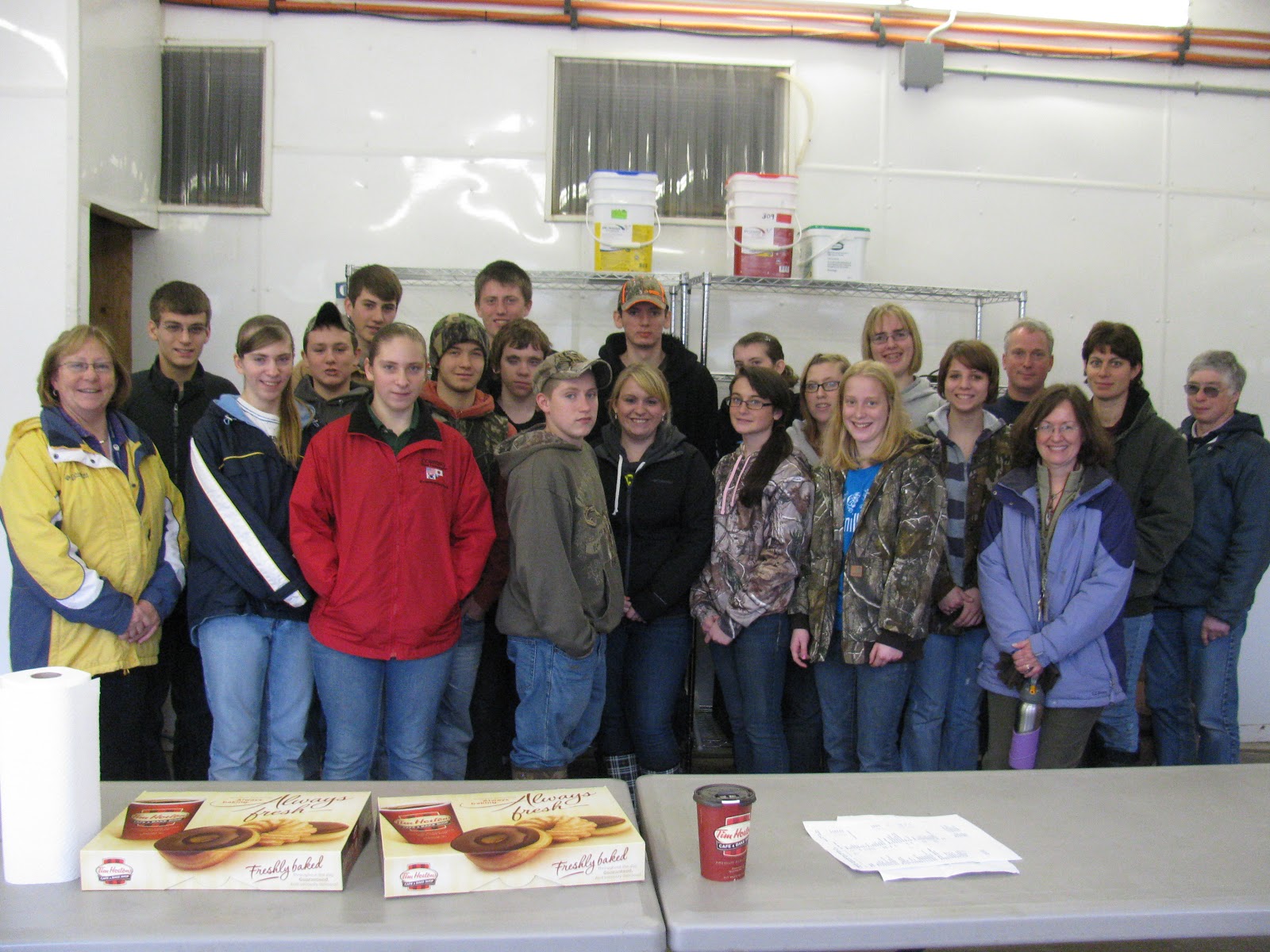 Julia Fouts's Instagram, Twitter & Facebook on IDCrawl