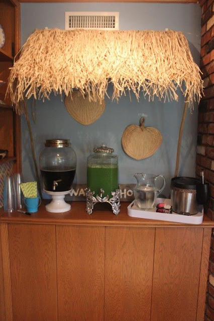 Clearwater Cottage: How to Make a Faux Tiki Roof