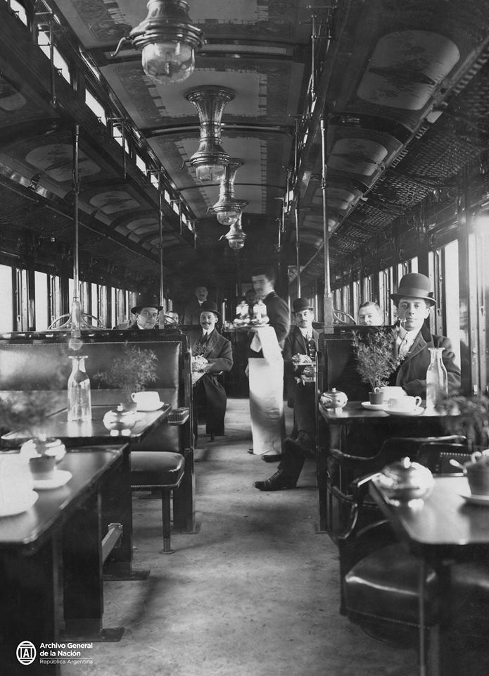 Coche-Bar del Ferrocarril Cia. General de la Provincia de Buenos Aires ...