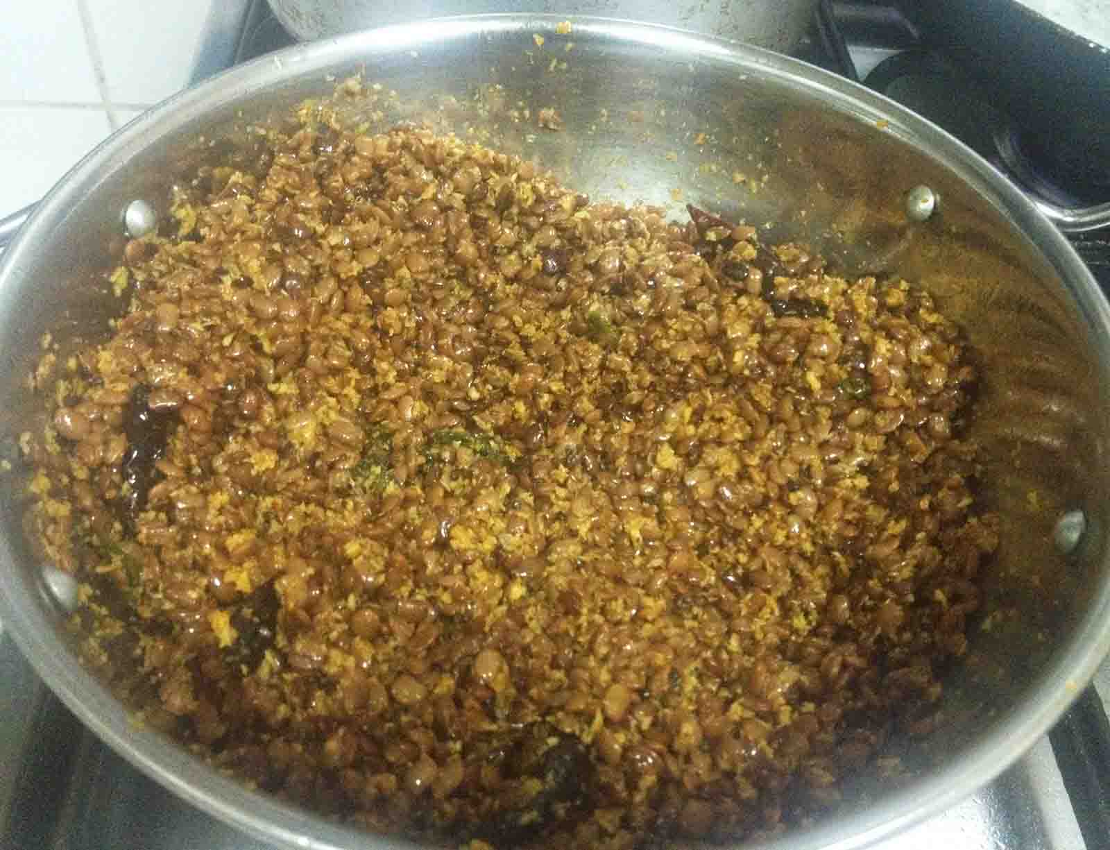 MUTHIRA THORAN / HORSE GRAM STIR FRIED - KERALA SADYA RECIPES