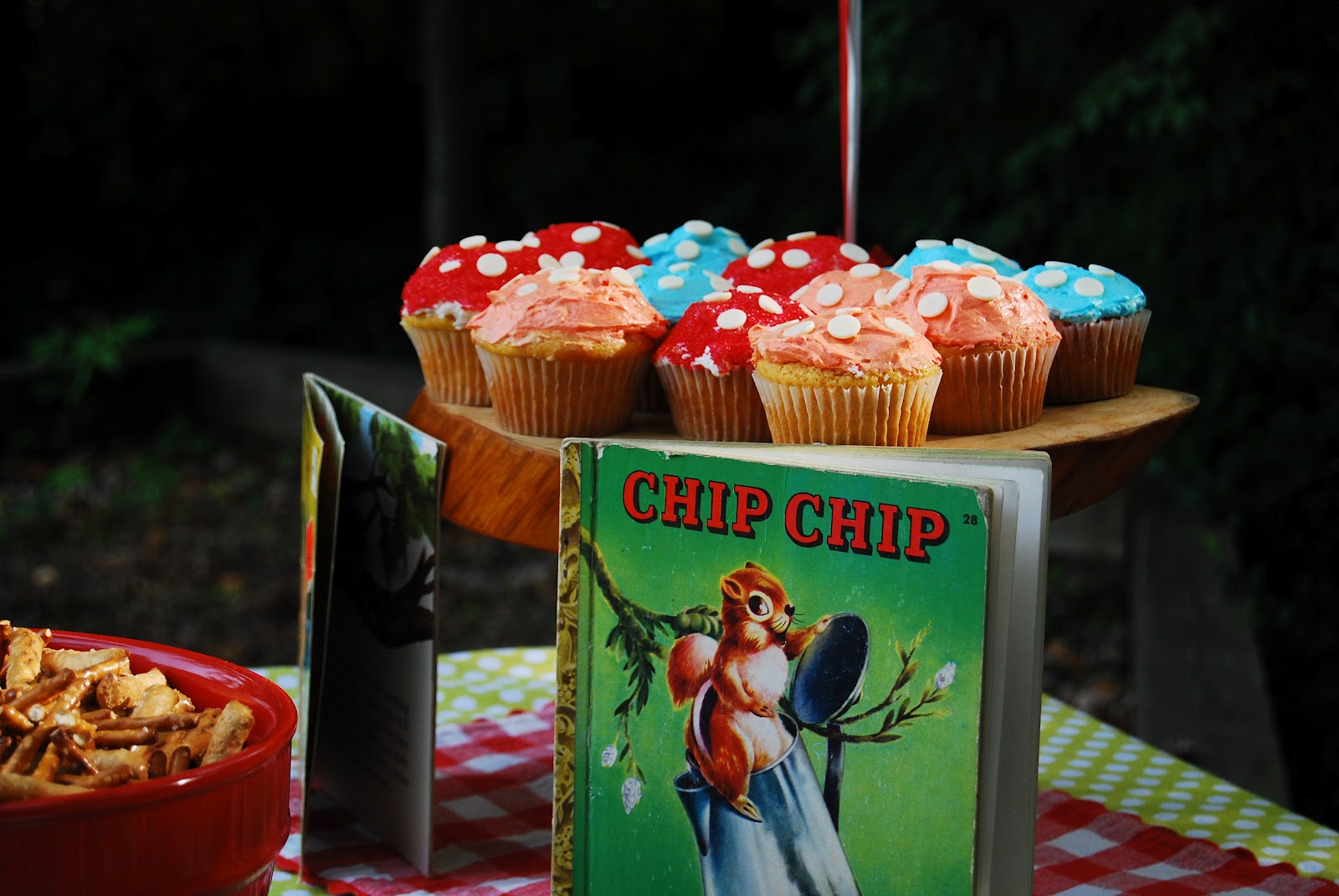 Gretchen Reads 24/7: Happy Birthday Chip!