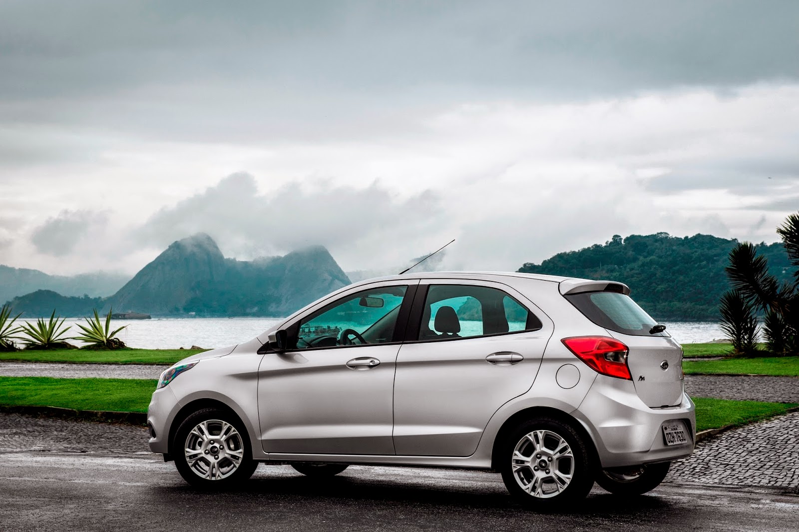 Enfim: detalhes oficiais do Novo Ford Ka, que parte de R$ 35 390, e do Ka+