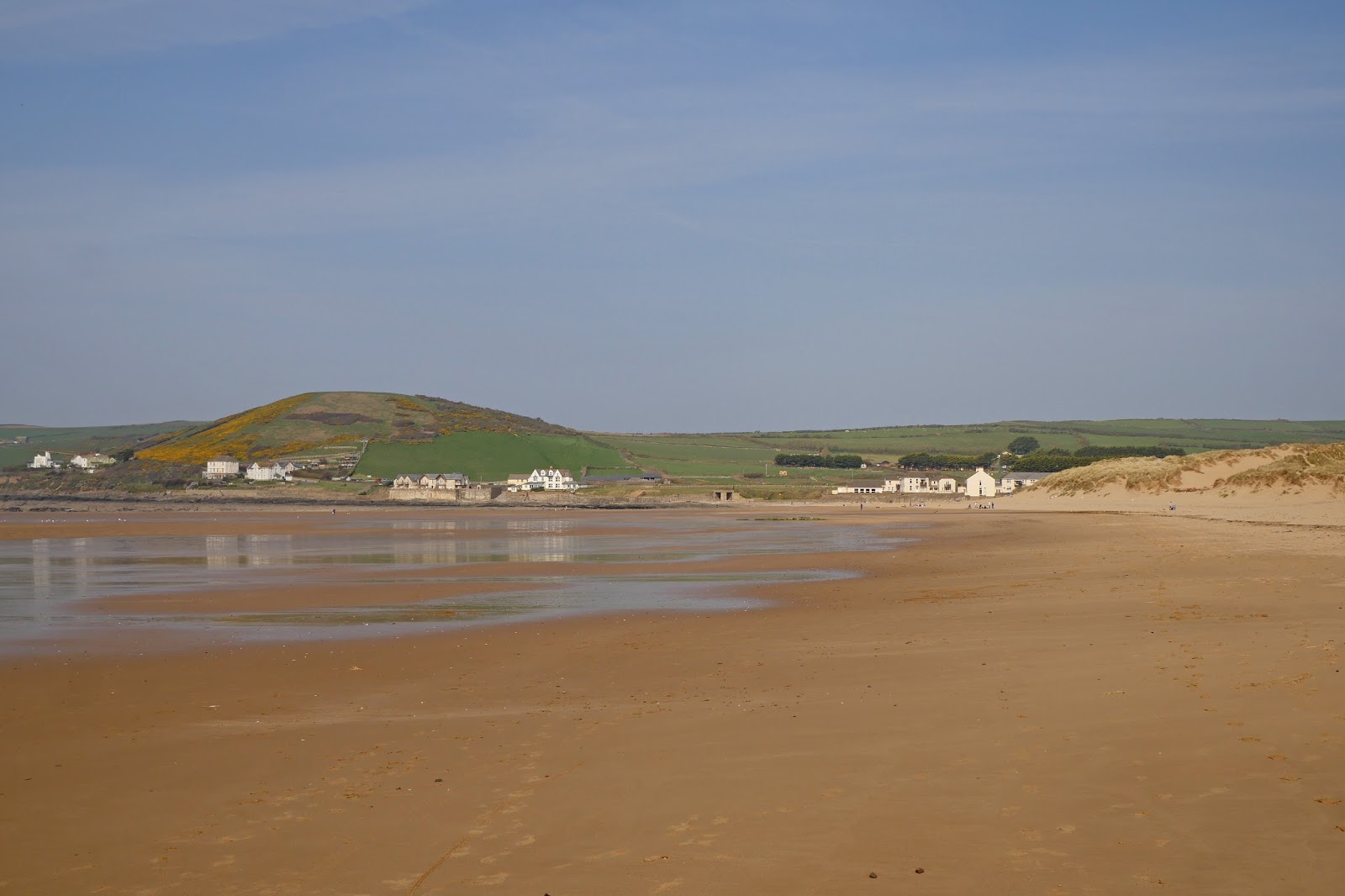 Walking in the country: Braunton Burrows to Croyde Bay (South West ...