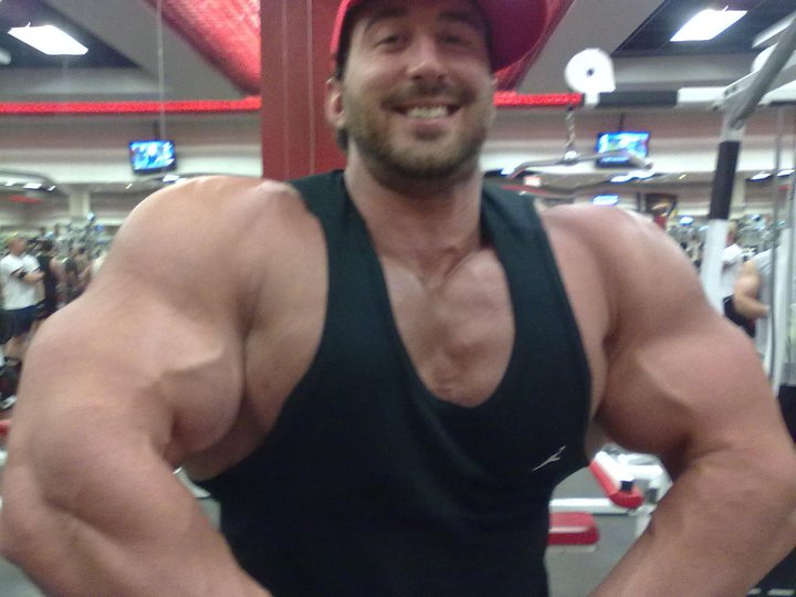 Muscle Lover: Craig Golias from USA