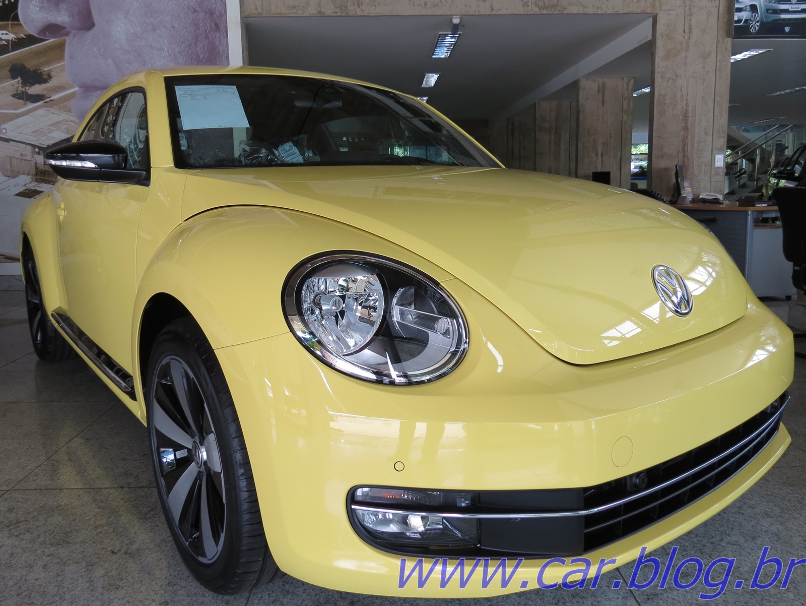 Volkswagen Fusca 2.0 Turbo 2013 chega às concessionárias com preço de R ...