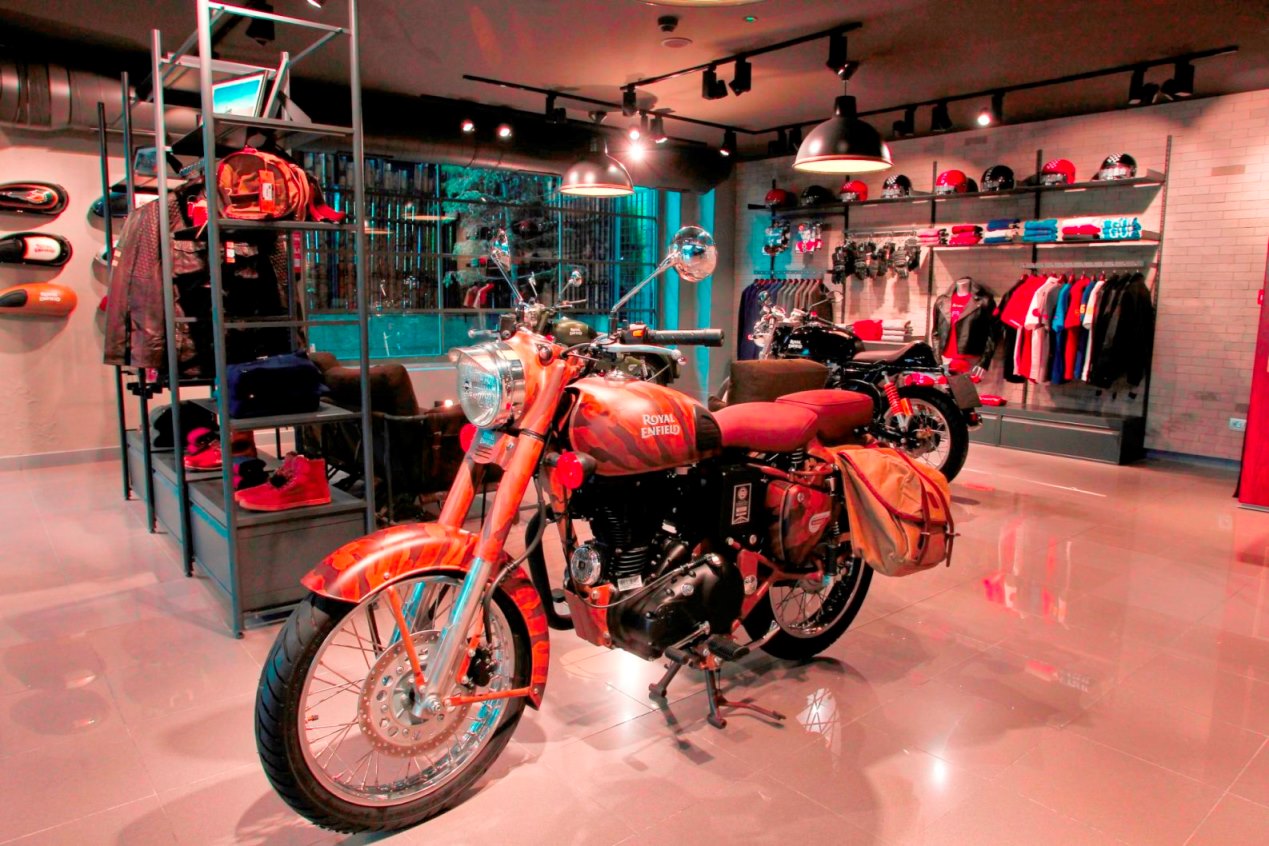 SouLSteer.com: Royal Enfield opens first exclusive stores in France and ...